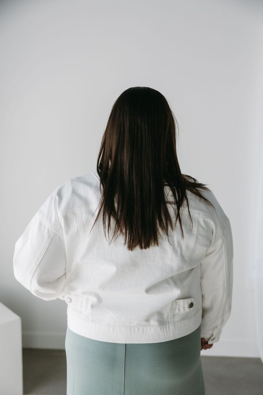 OVERSIZED CROPPED DENIM JACKET IN ECRU – Love Marlow